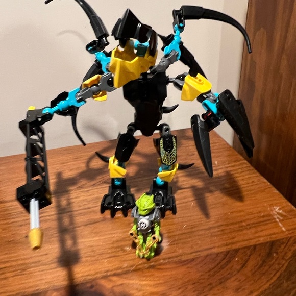 Lego | Toys | Lego Hero Factory Invasion From Below Flyer Beast Vs ...